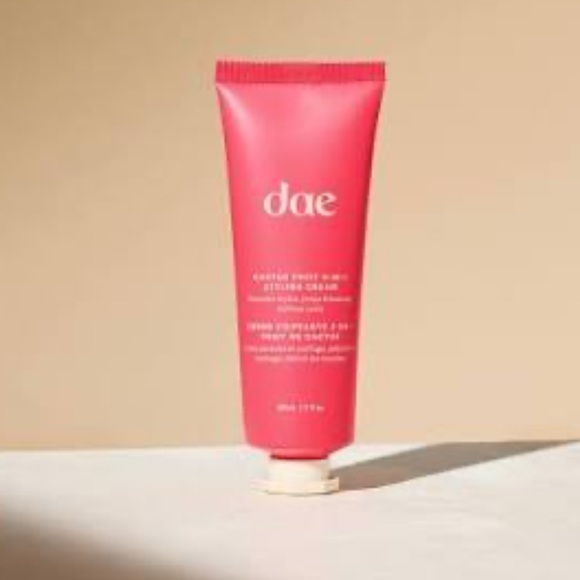 Dae | Hair | 325 Dae Cactus Fruit 3in Styling Cream 5ml | Poshmark